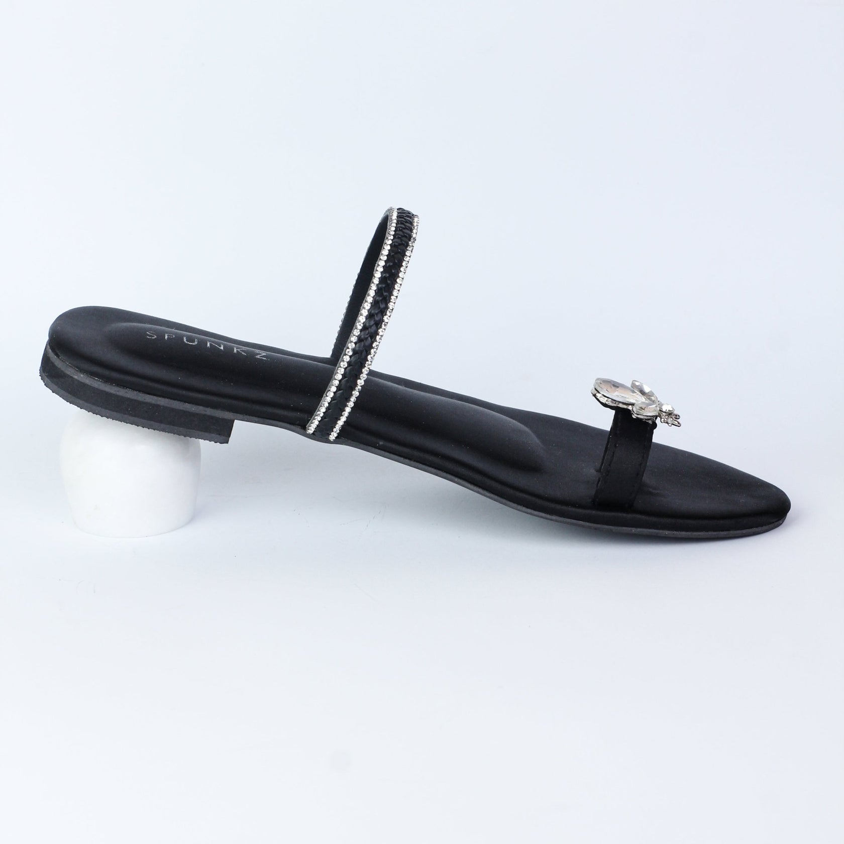 Zuri Black – Spunkz